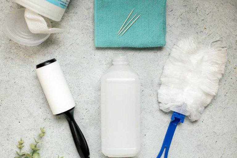 How To Clean a TV Screen — Pro Housekeepers